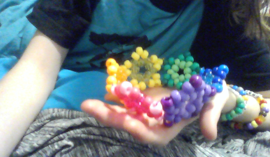 How to how to make a star crown - Kandi Pad | Kandi Patterns, Fuse Bead ...